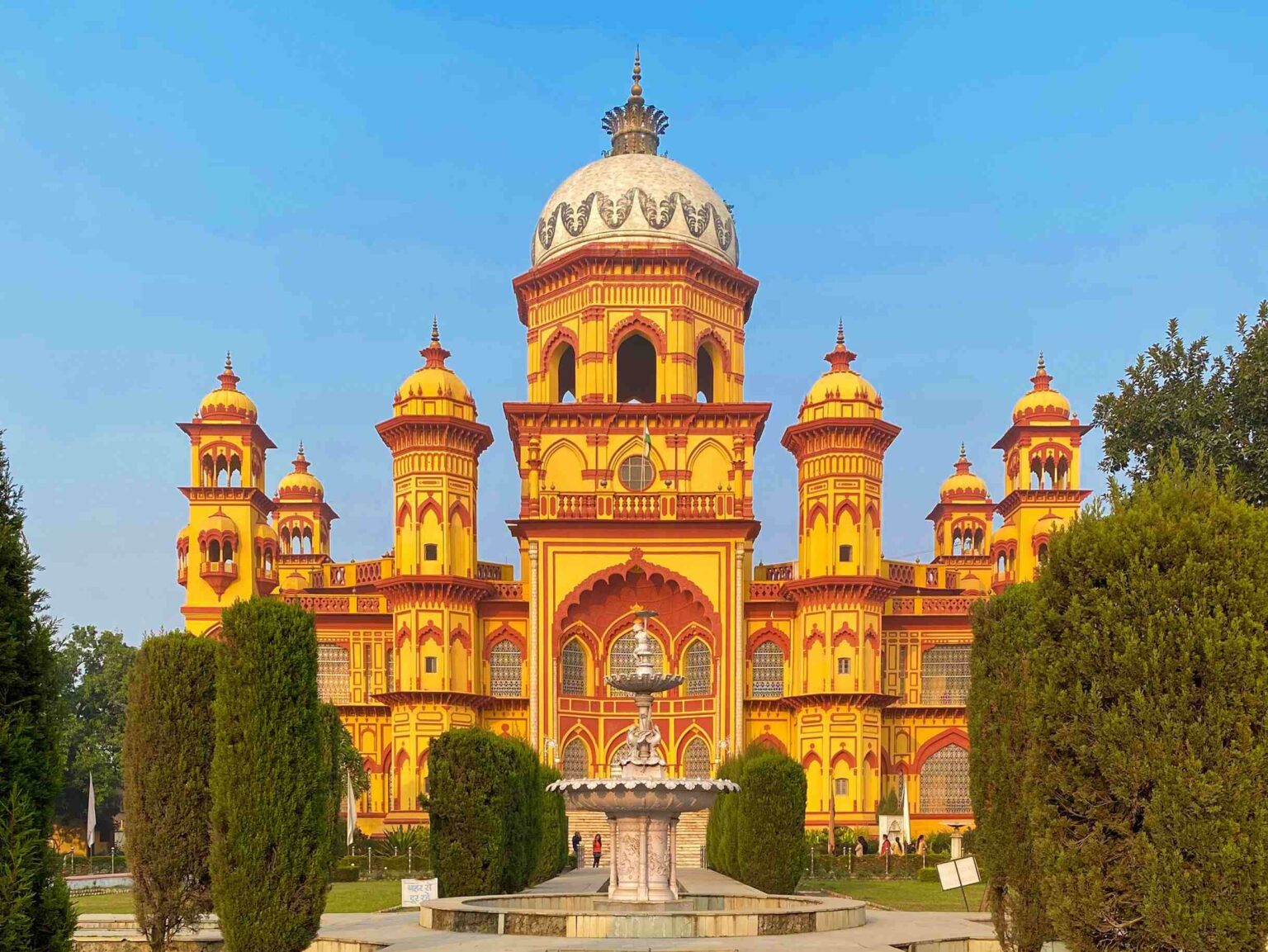 Feature: Top 10 Must-See Libraries Across the World! | Shelf Media Group